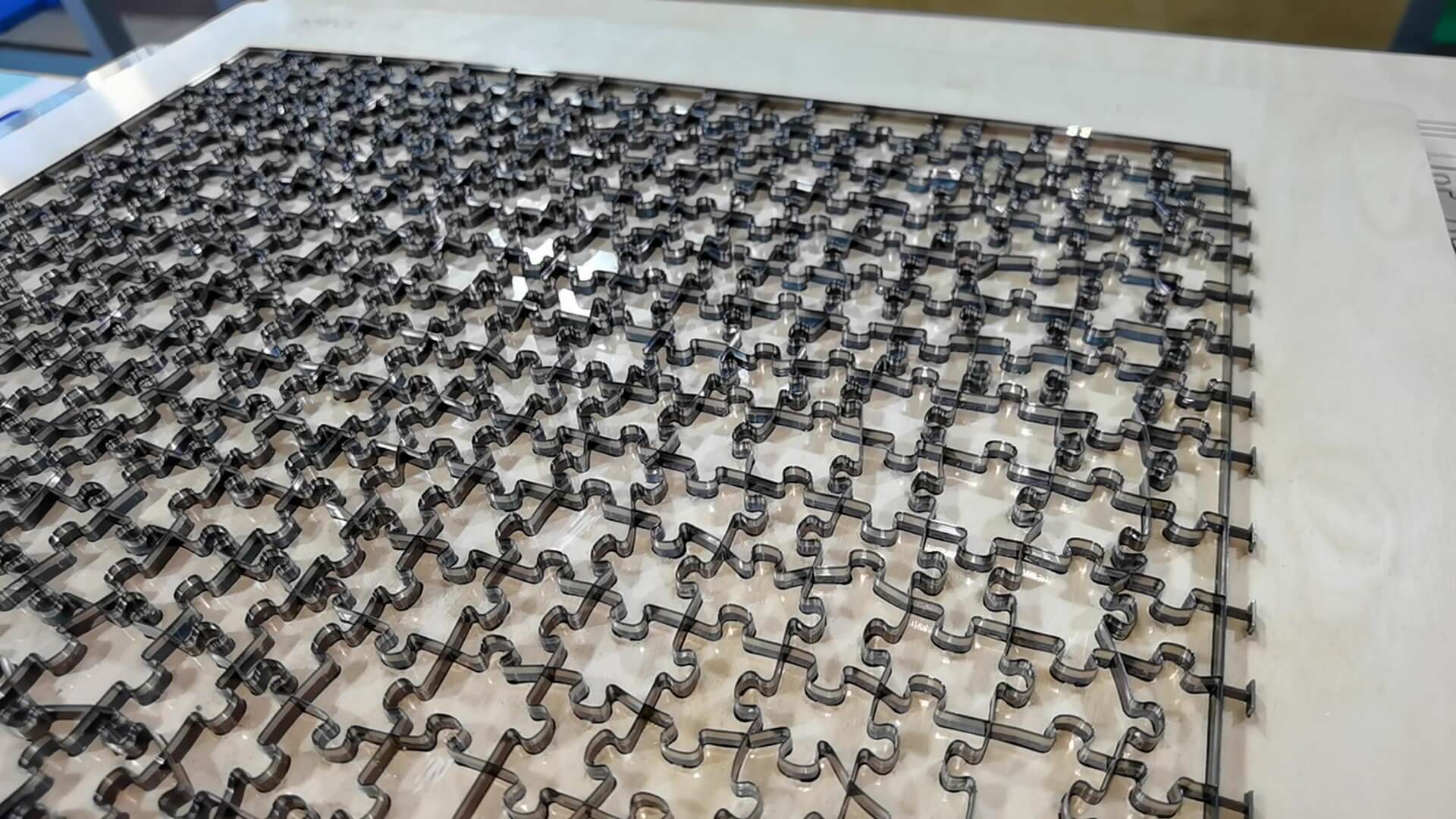 high quality 1000-piece puzzle die maker - Lexson Cutting